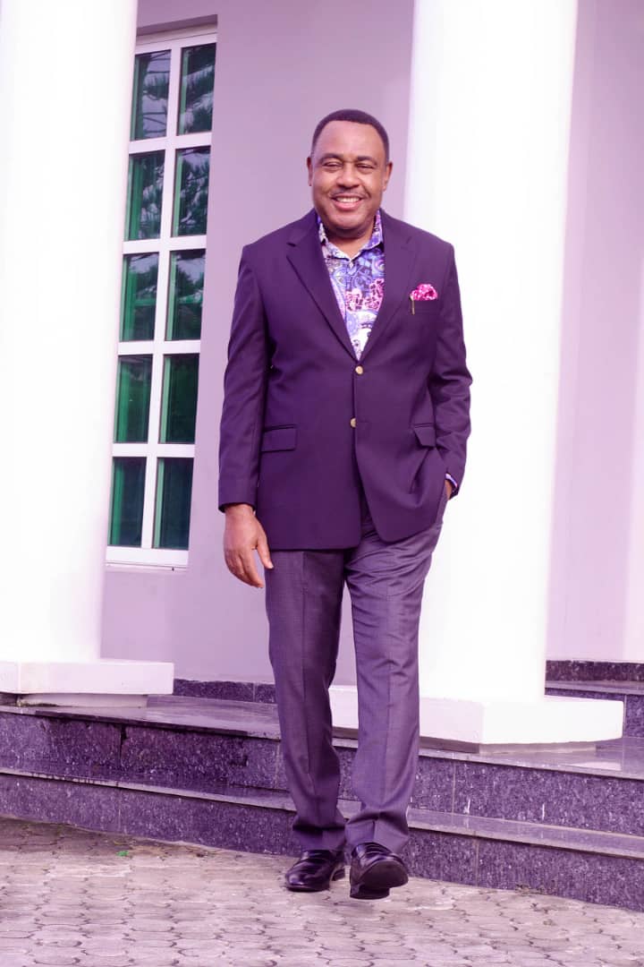 TONY IJU STRIKES GOLD IN ABUJA: SECURES FG’S COMMITMENT TO REOPEN ...